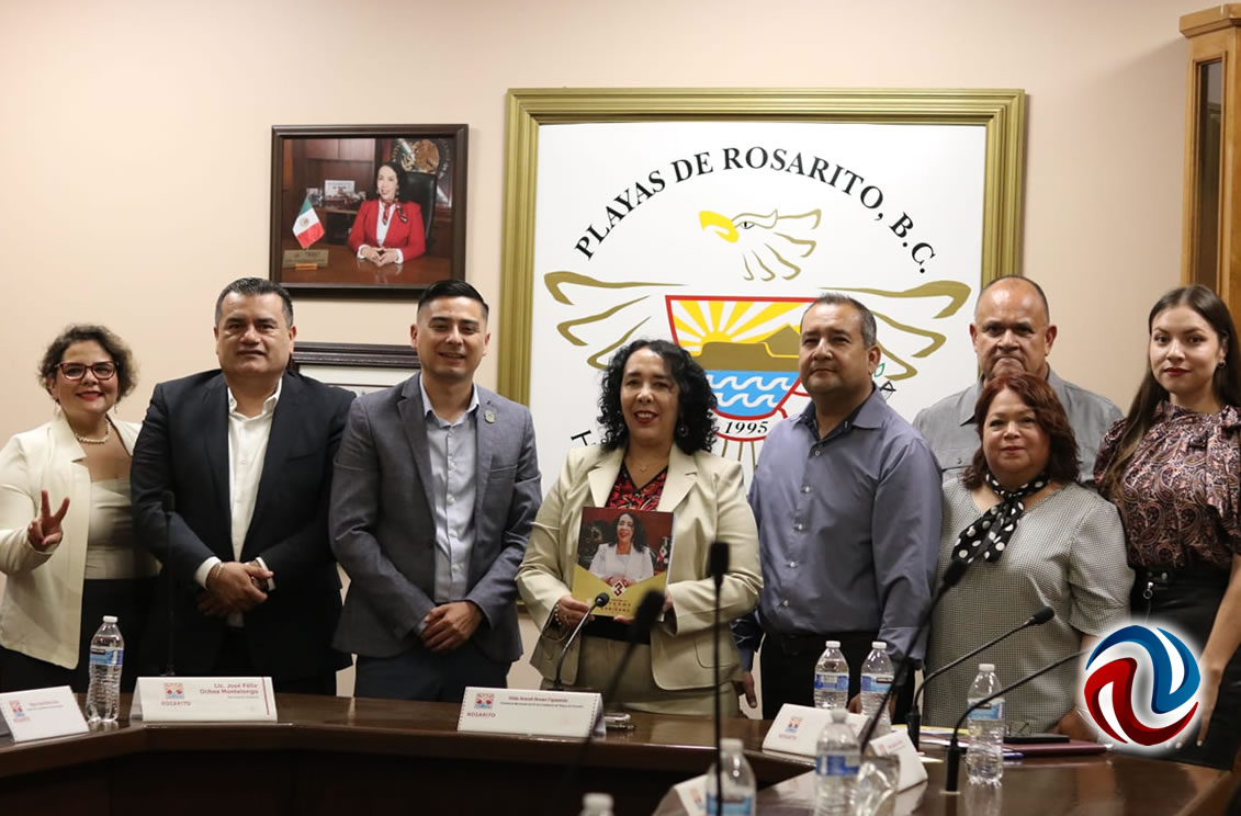 Entrega Araceli Brown su Tercer Informe de Gobierno en sesión de cabildo