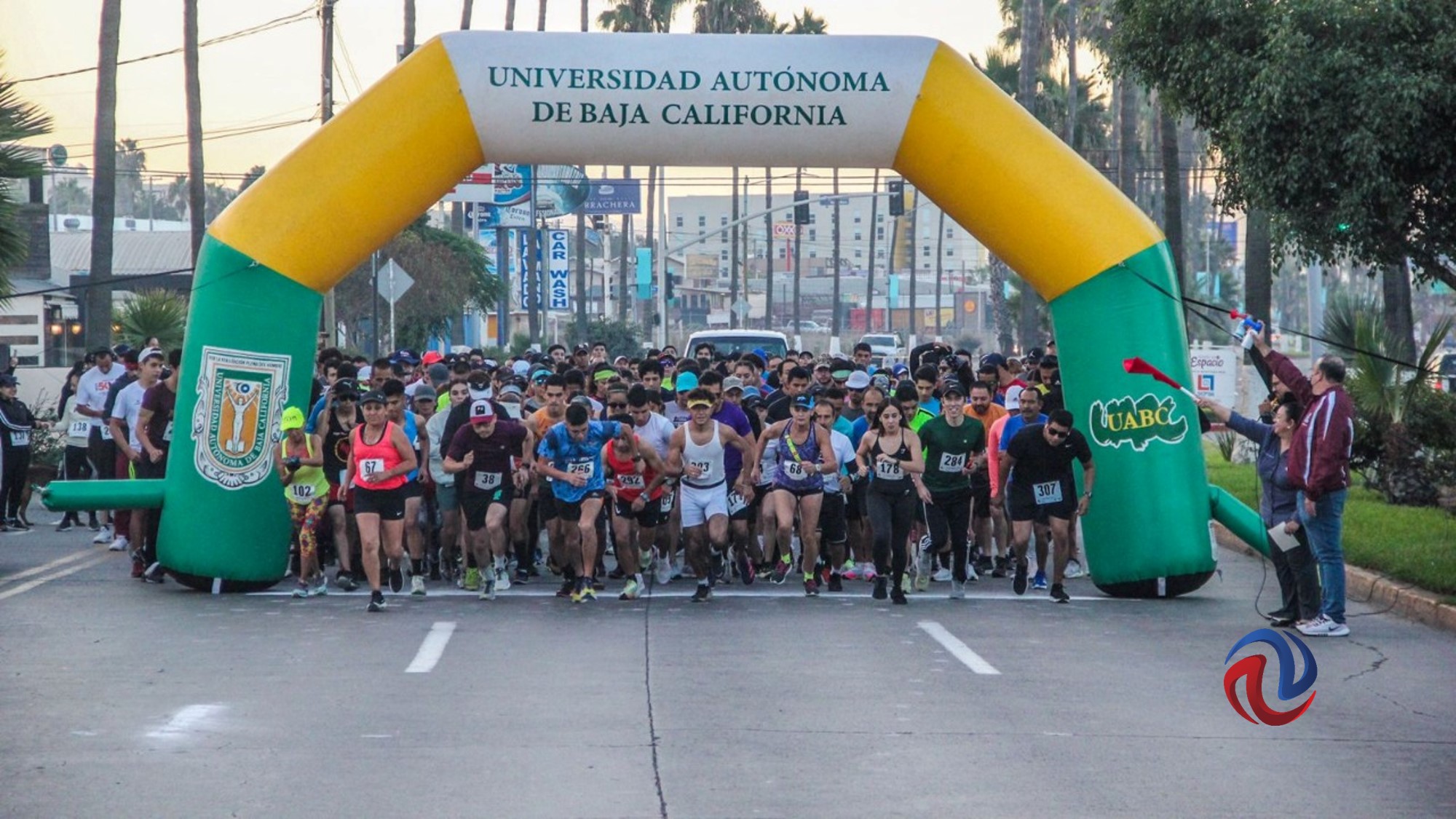 Presentan a ganadores de la carrera atlética de UABC Ensenada