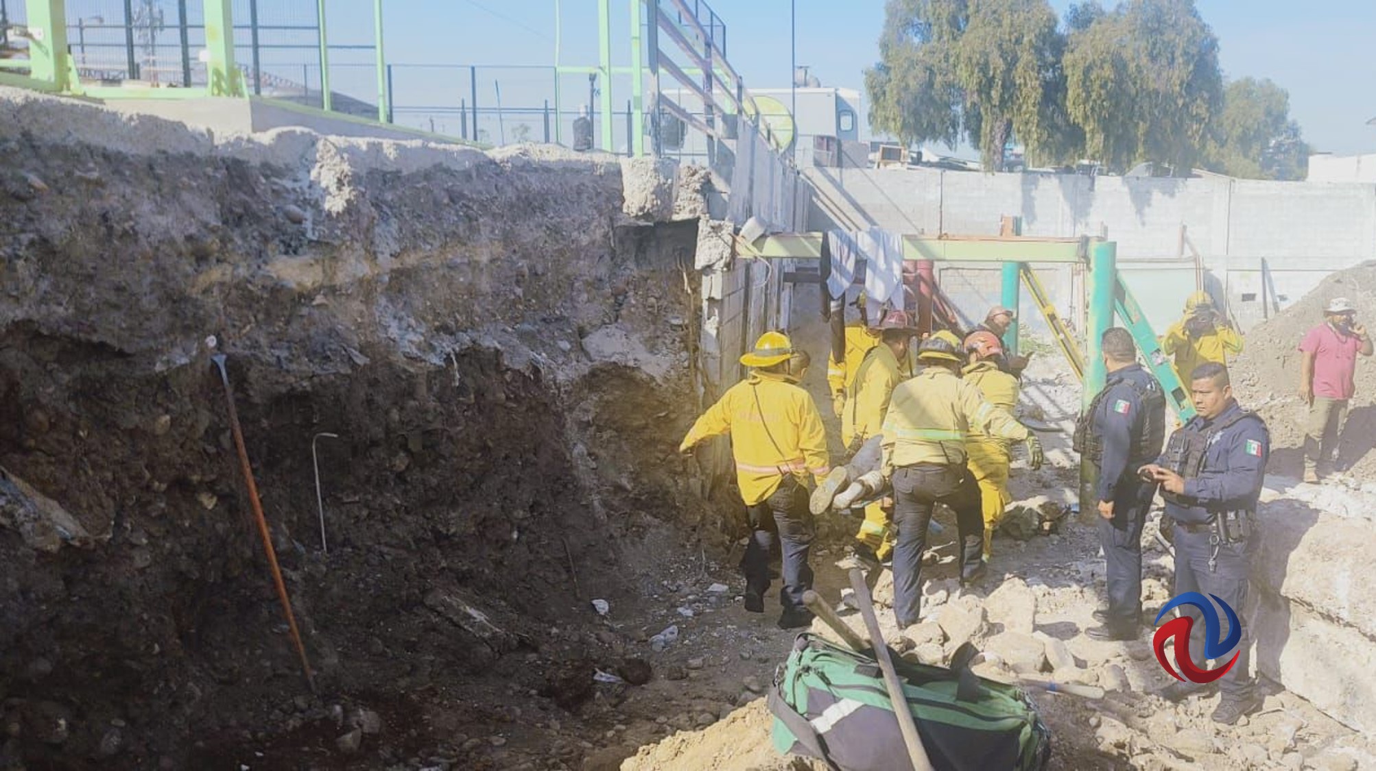 Derrumbe en obra en construcción en Calete dejó un lesionado
