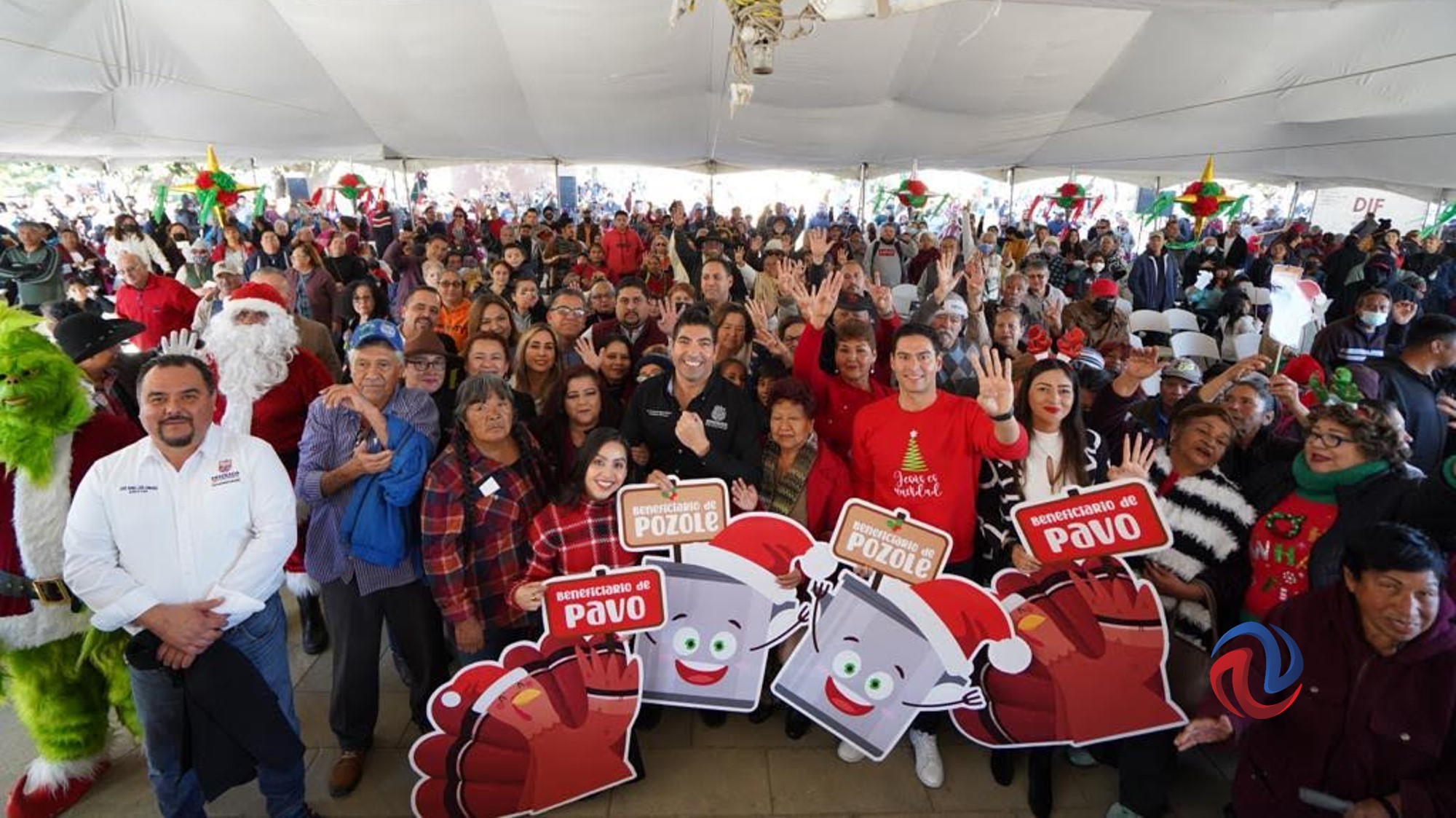 Entregaron apoyos en posada navideña en Parque Revolución de Ensenada