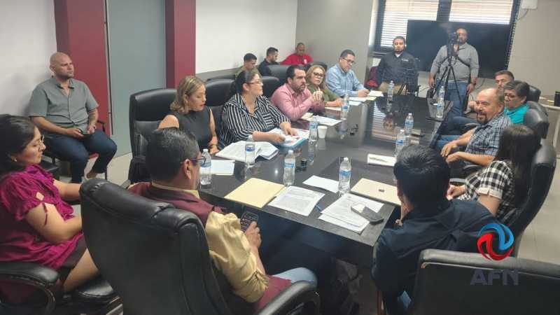 Jubilados del ISSSTECALI buscan ser excluidos del tope a las pensiones